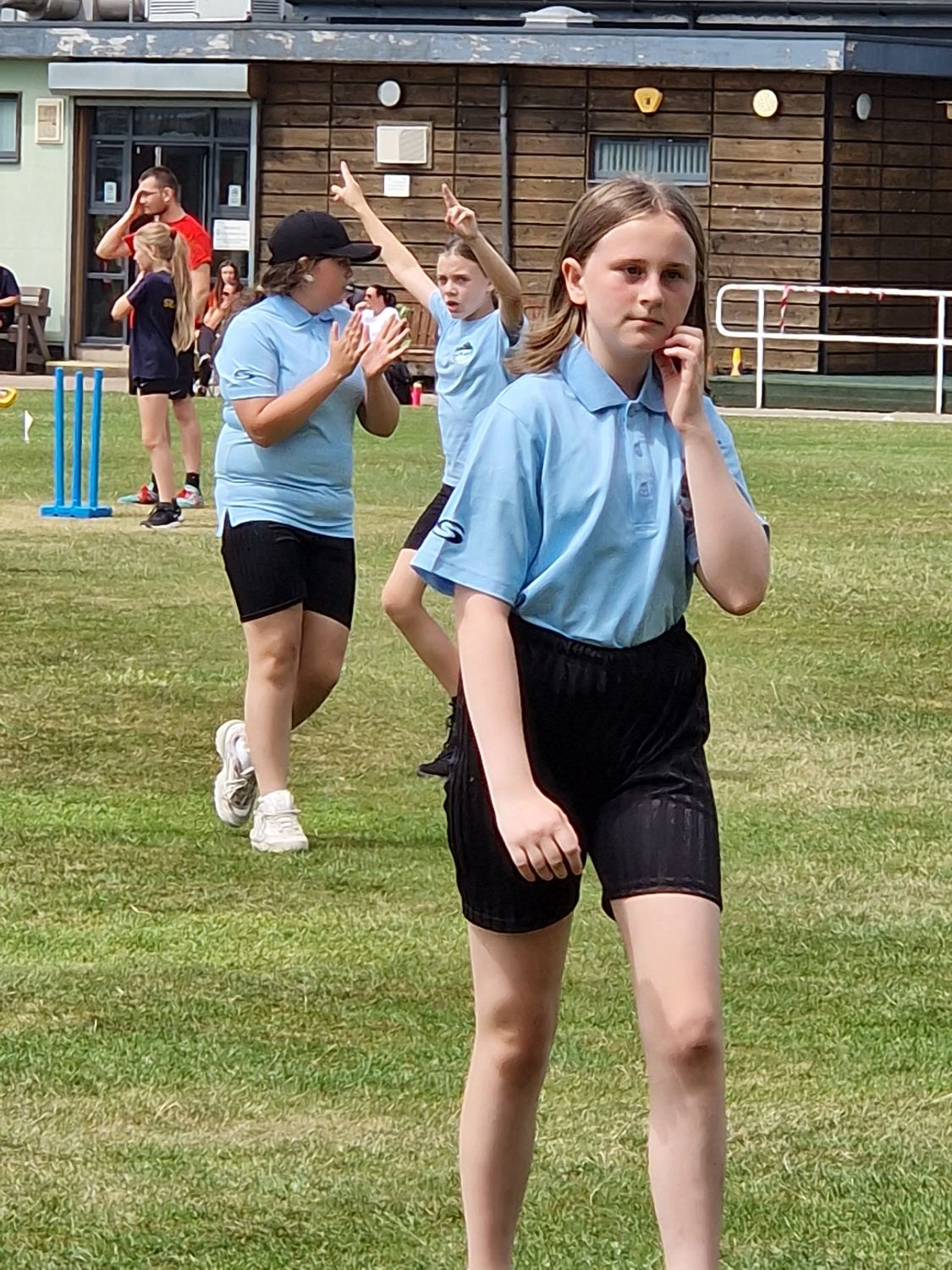 GIRLS CRICKET FESTIVAL – JUNE 2023 – Birdwell Primary School